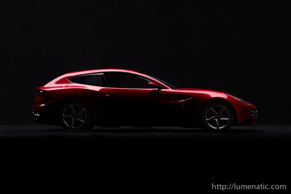Shooting a Ferrari FF in the studio - Lumenatic.com