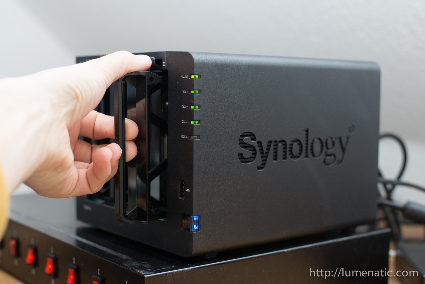 Synology DS414 Network attached storage solution - Lumenatic.com